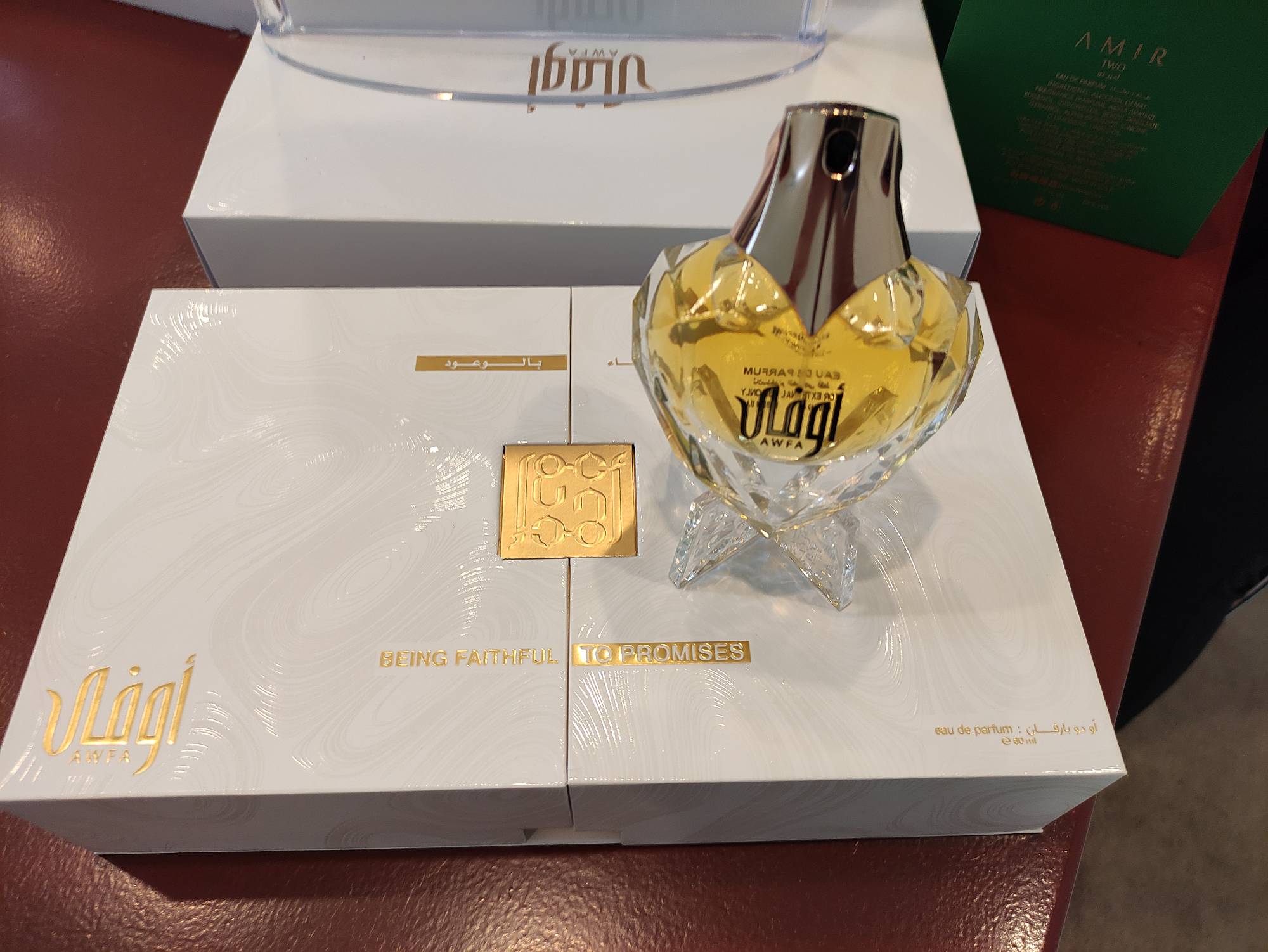 Awfa Ahmed Al Maghribi: The Glass Heart ~ Fragrance Reviews