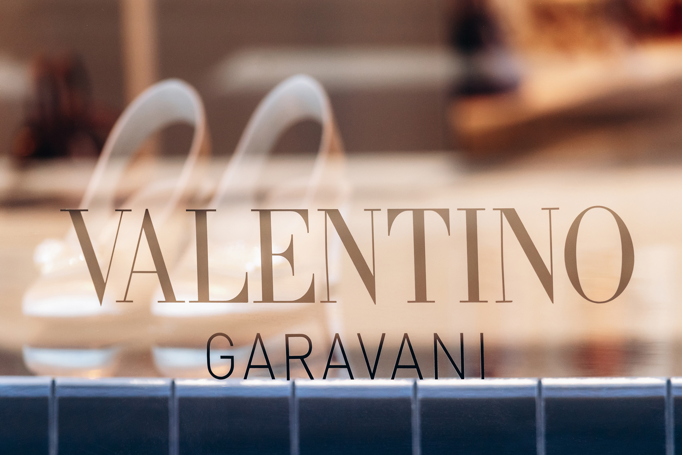 Remembering VALENTINO and His Fragrance Legacy ~ Columns