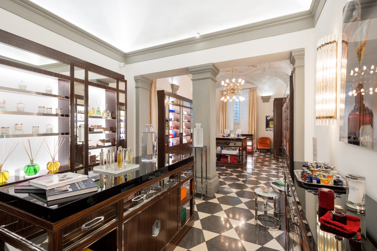 Lorenzo Villoresi opent een parfummuseum en academie in Florence ...