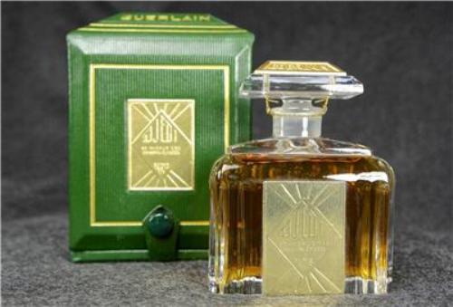 Subiektywna klasyfikacja perfum o zapachu wetywerii ~ Składniki