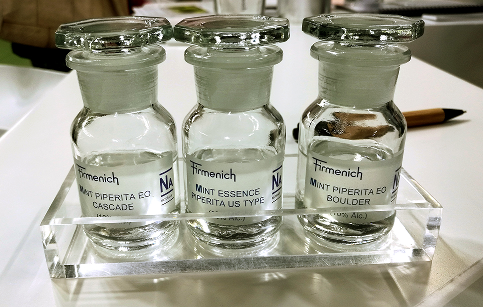 SIMPPAR 2017 - XIII International Perfume Ingredients Show In Paris ...