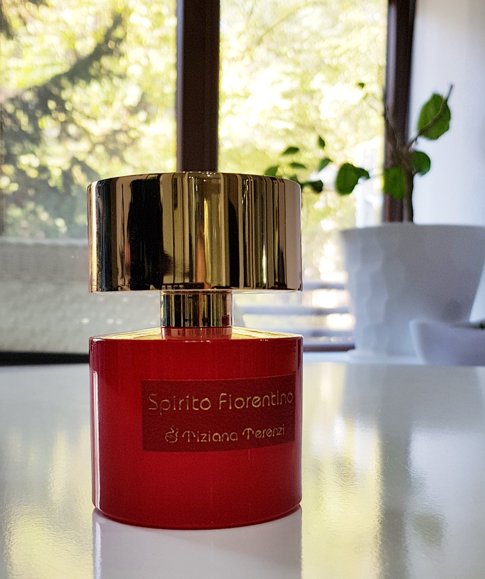 Dressed in Red ~ Columns