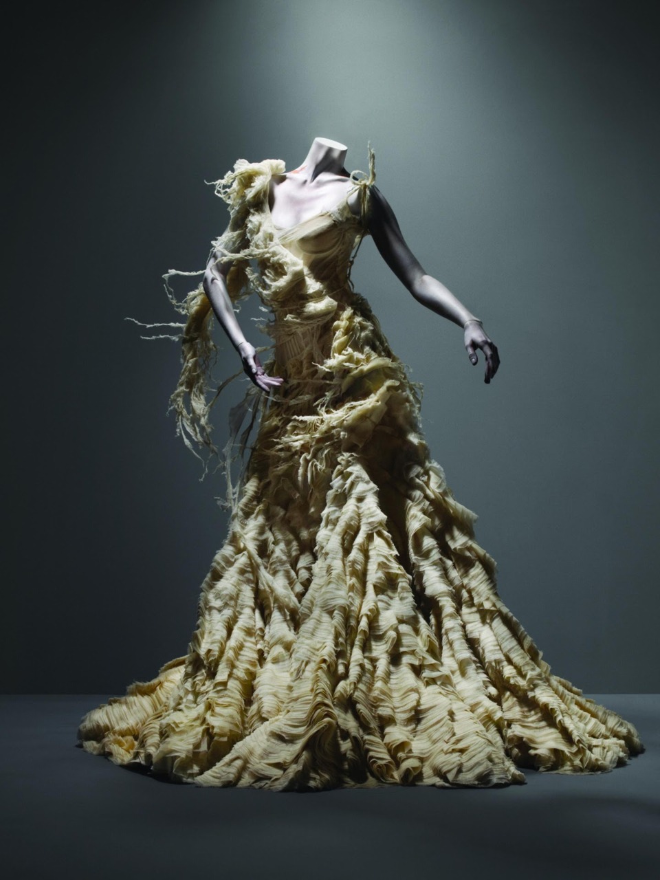 Scents of Scotland: Alexander McQueen, Child of the Unseelie Court ...