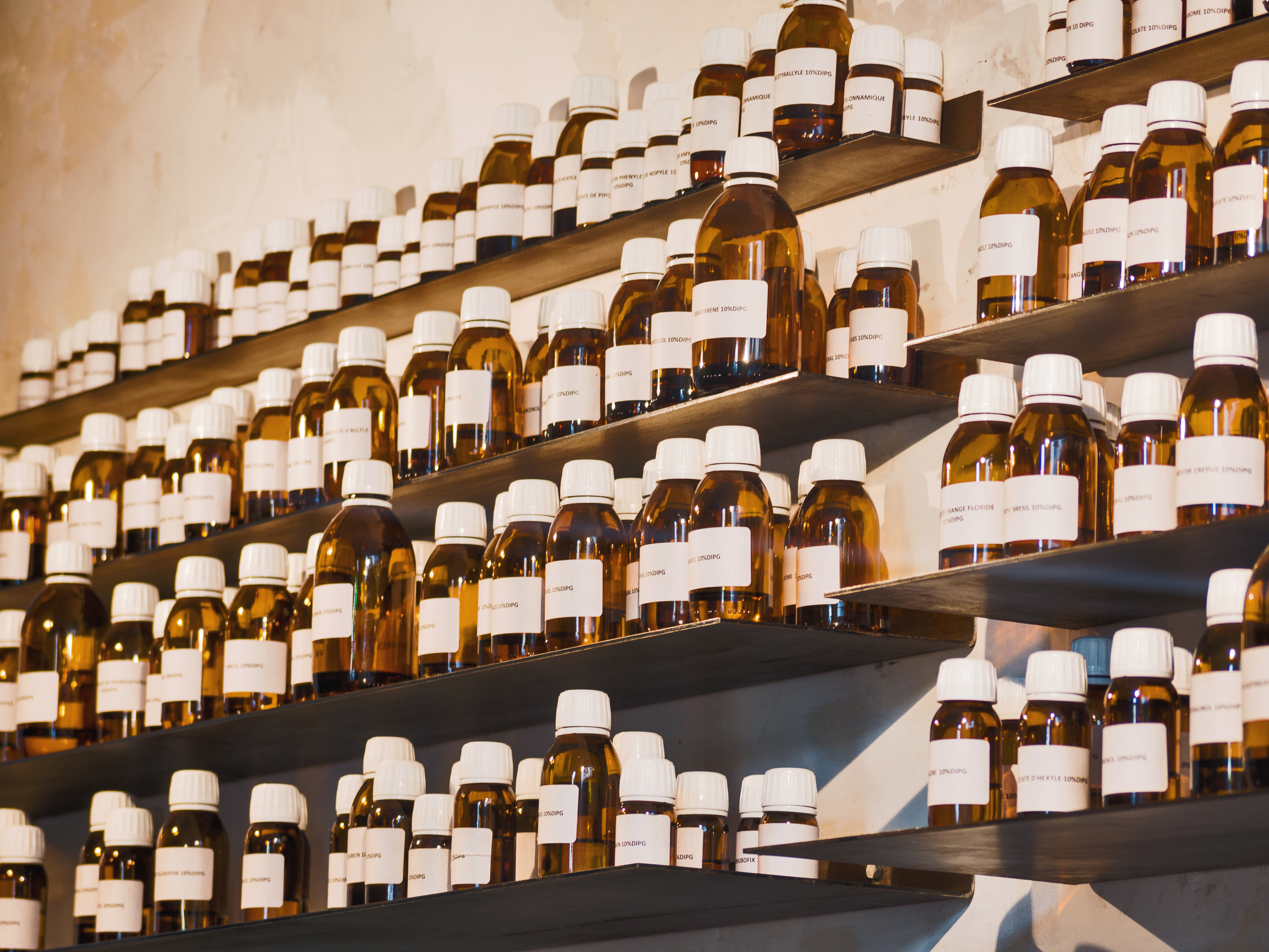 Superpowered Scent: Rose Oil in Bed May Just Make You Smarter ~ Columns