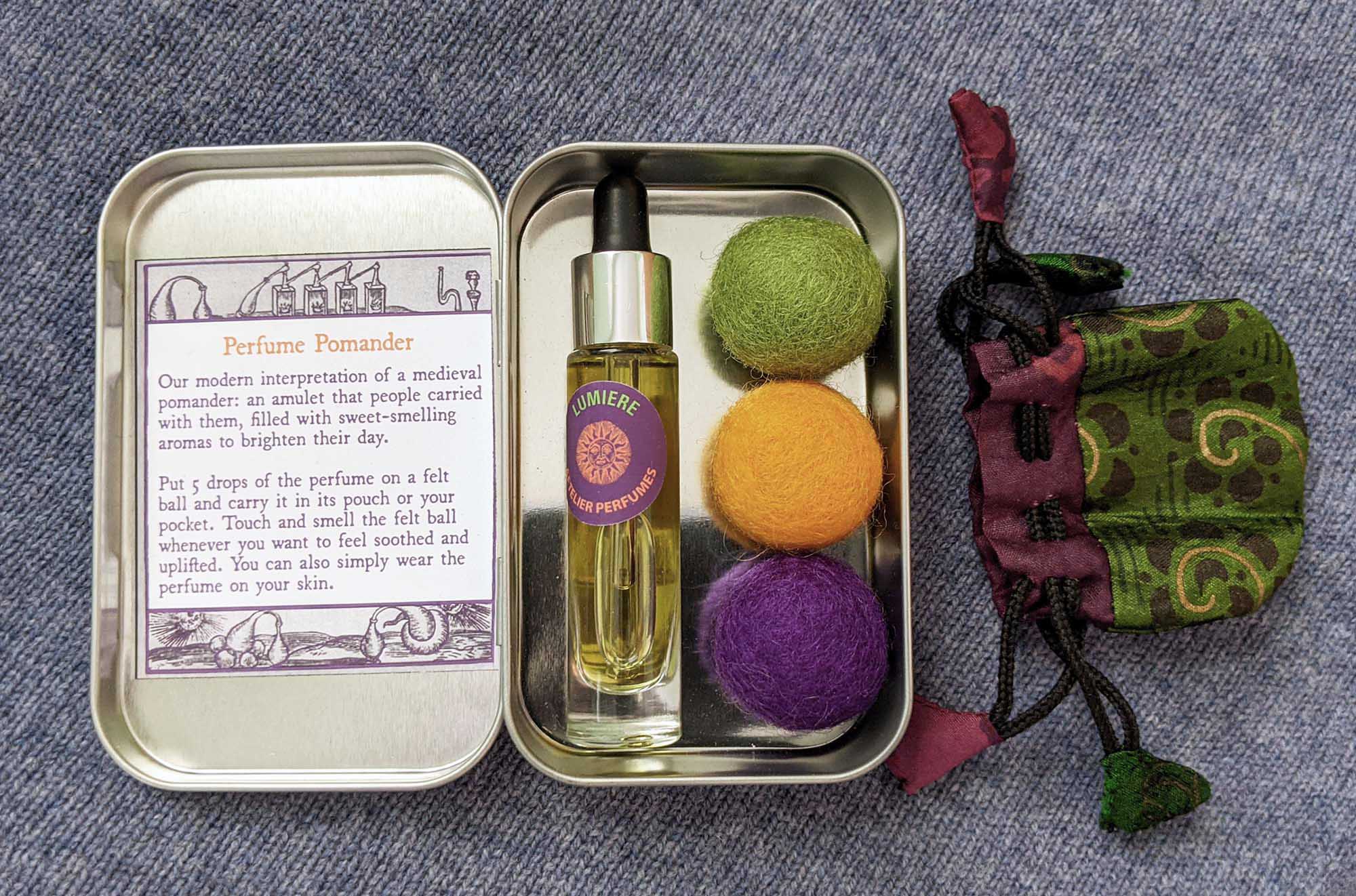 Of Violets and Pomanders at Aftelier Perfumes ~ Fragrance Reviews