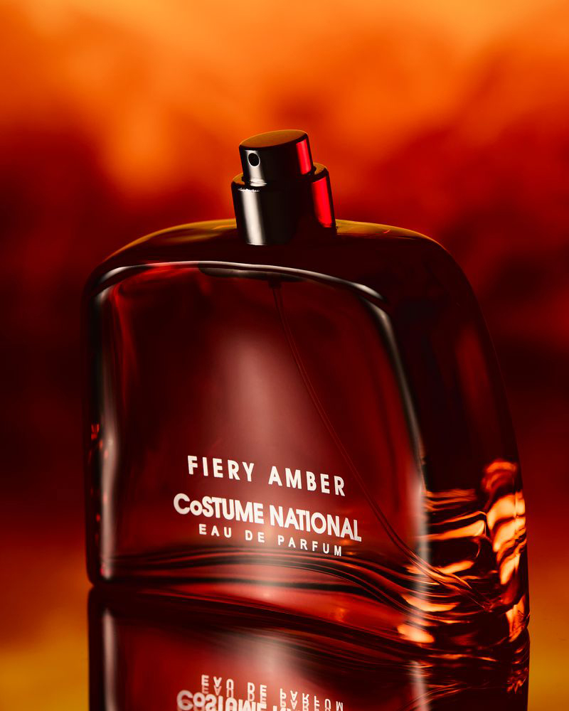 Fiery Amber van CoSTUME NATIONAL: Behaaglijk en Warm ~ Parfum in de ...