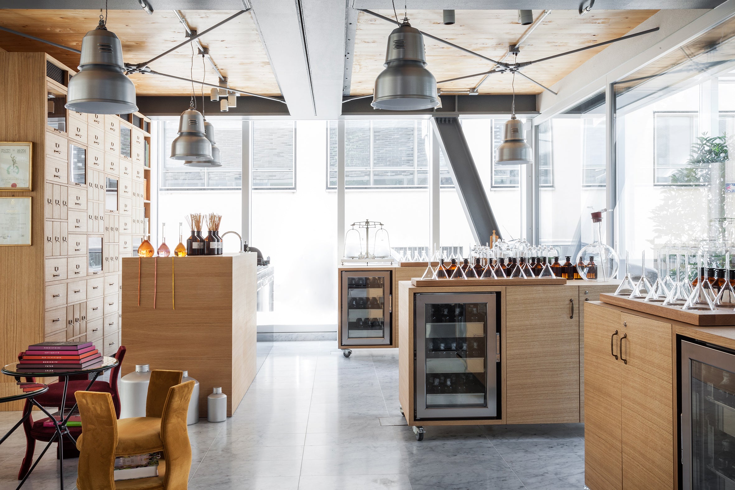 LabSolue: A Five-Star Hotel and a Perfume Brand ~ Fragrance Reviews