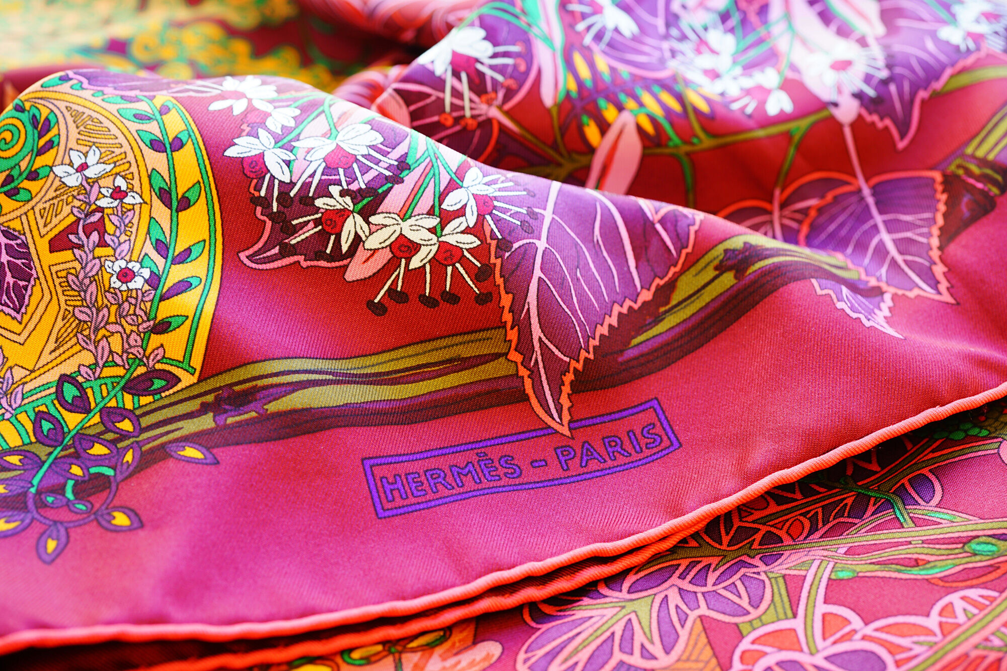 Eau de Ginza by Hermès — A Floral Haiku ~ Fragrance Reviews