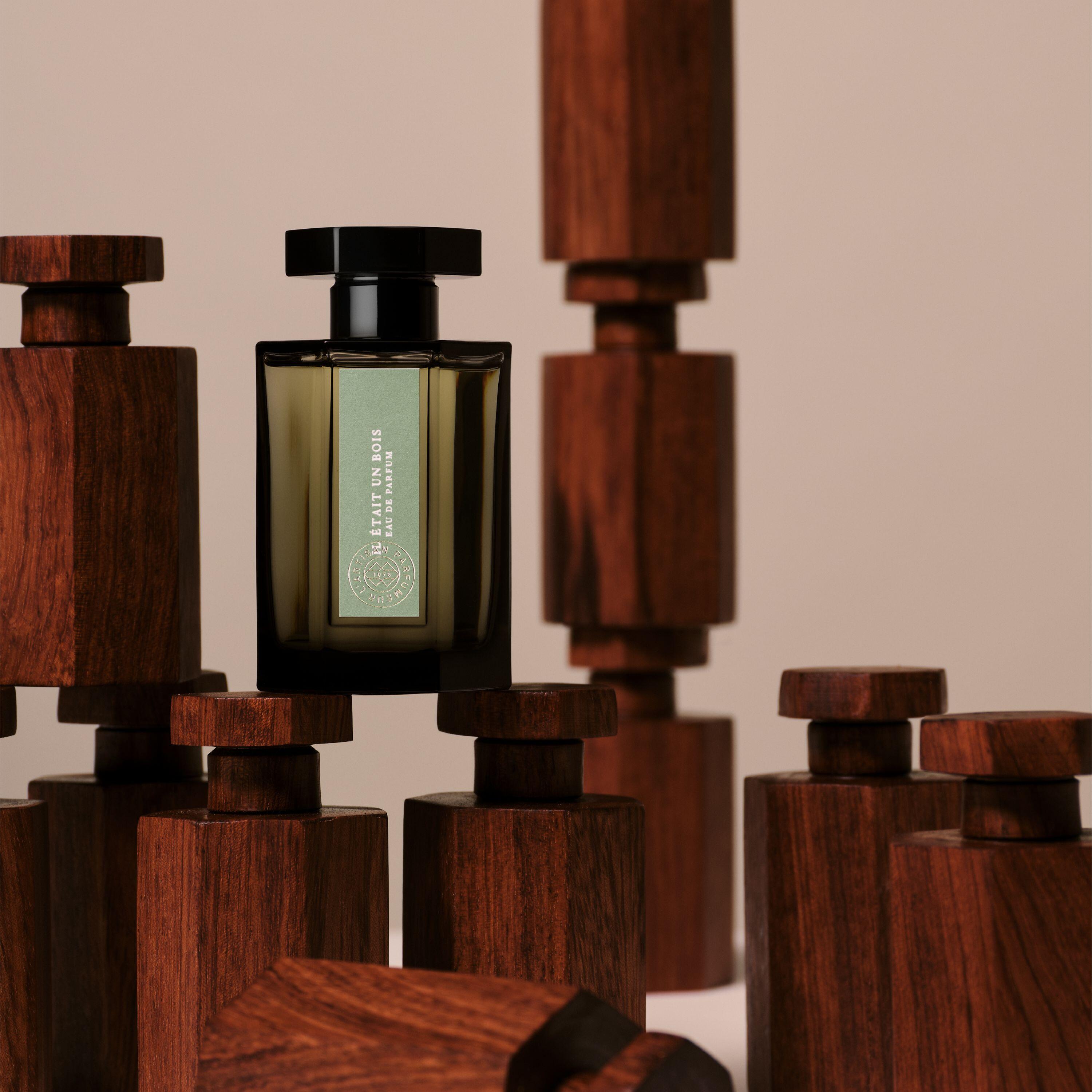 L'Artisan Parfumeur Il Était Un Bois : Pain aux noix, Miettes de ...