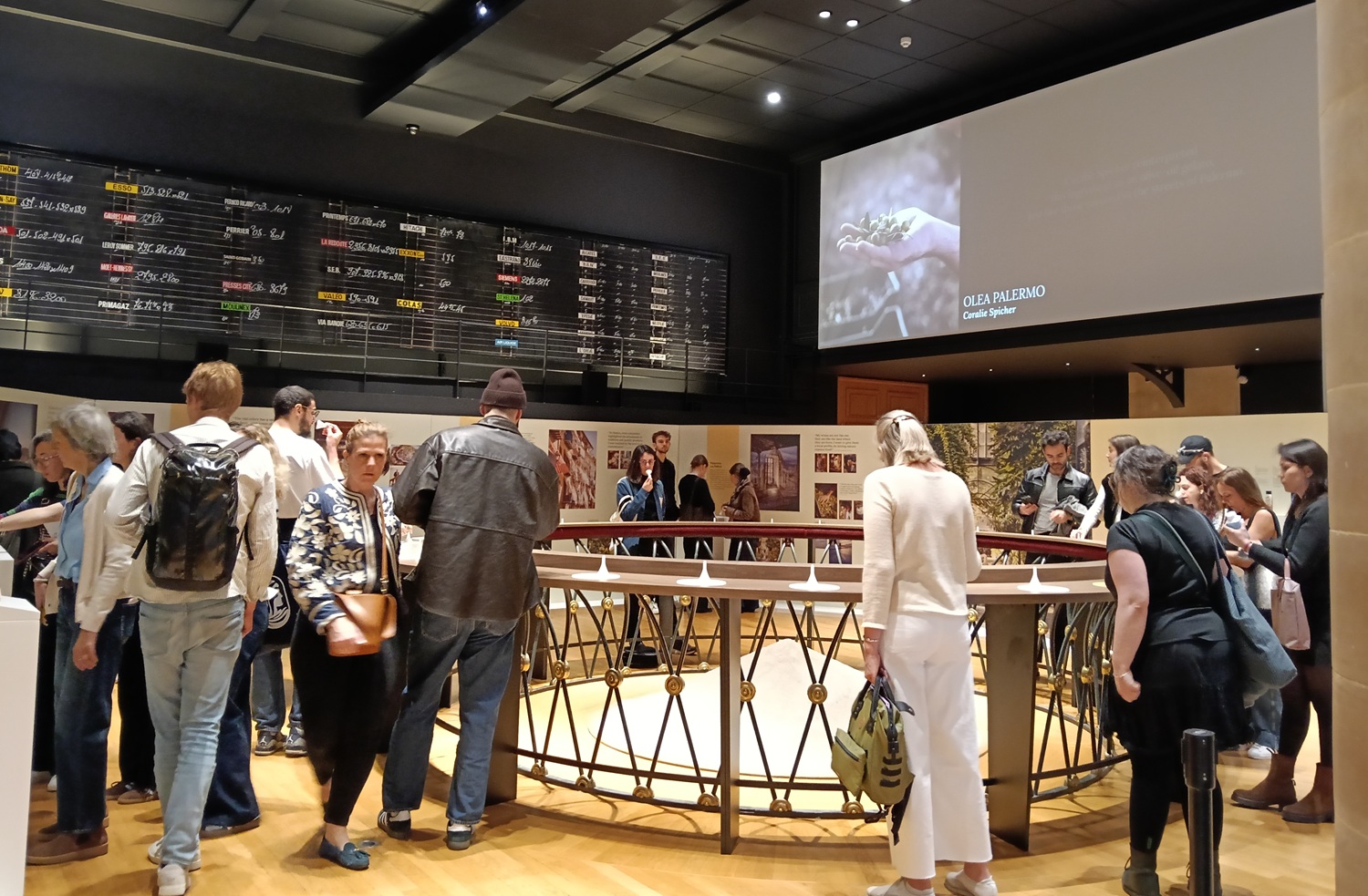 Paris Perfume Show: The Child Outgrew Its Clothes ~ Art Books Events