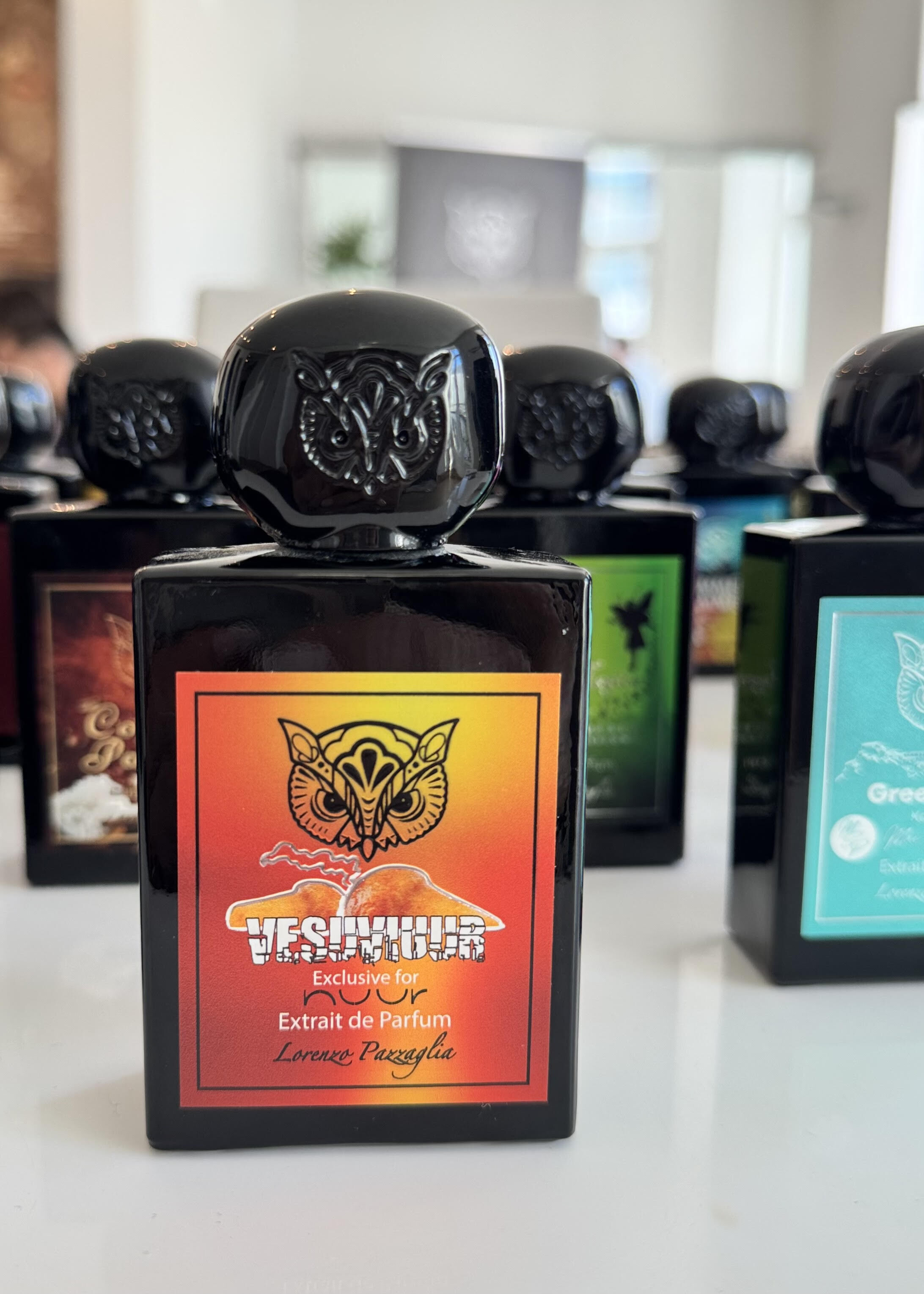 كان 2025: LORENZO PAZZAGLIA Green Island و Vesuviuur ~ مقالات عطرية