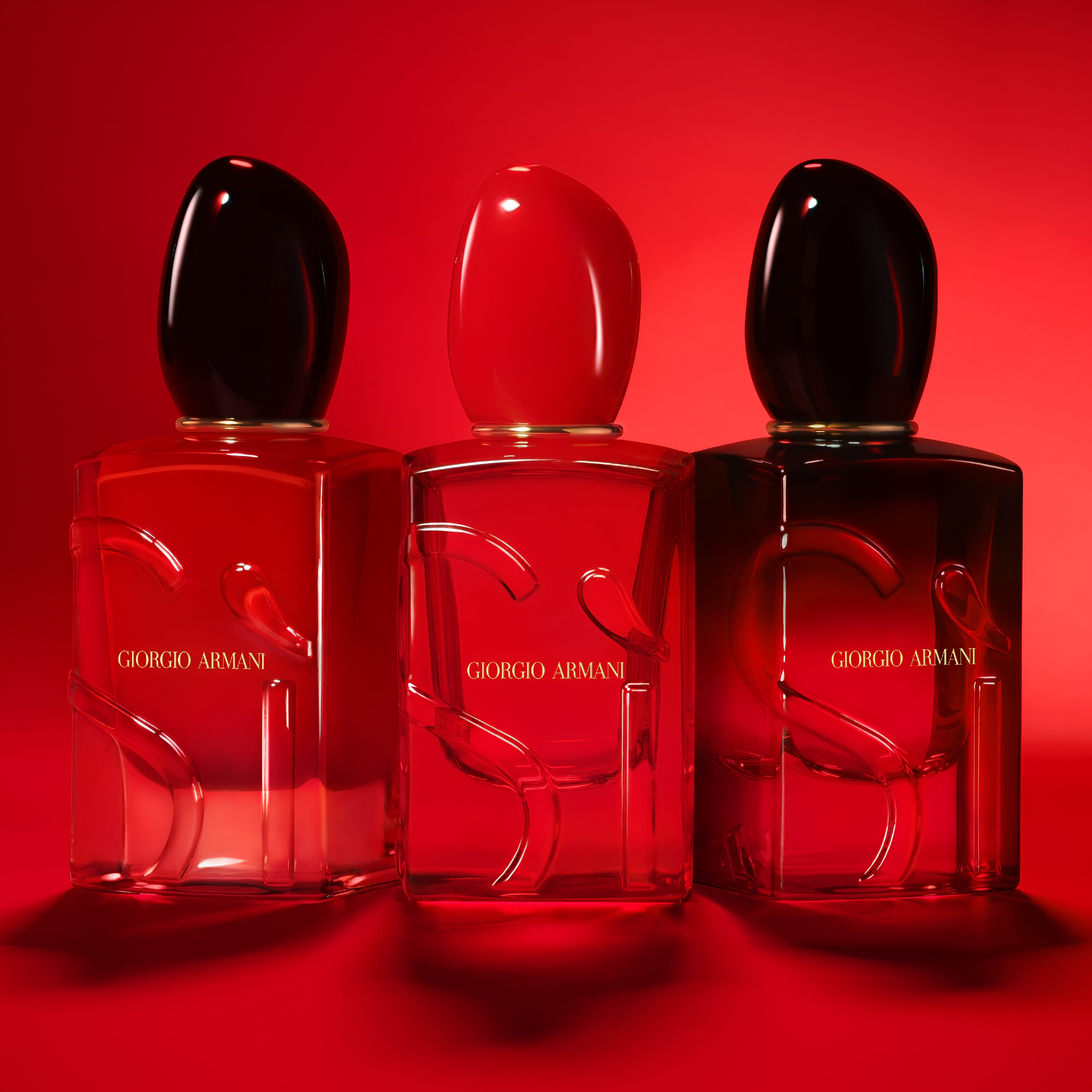 Sì Passione Red Musk by Giorgio Armani: A Smile in a Bottle ~ Fragrance ...
