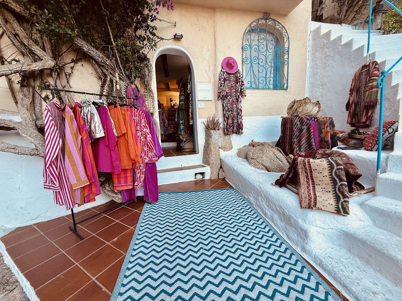 Where to Shop for Fragrances in Northern Sardinia ~ Fragrances and Cultures
