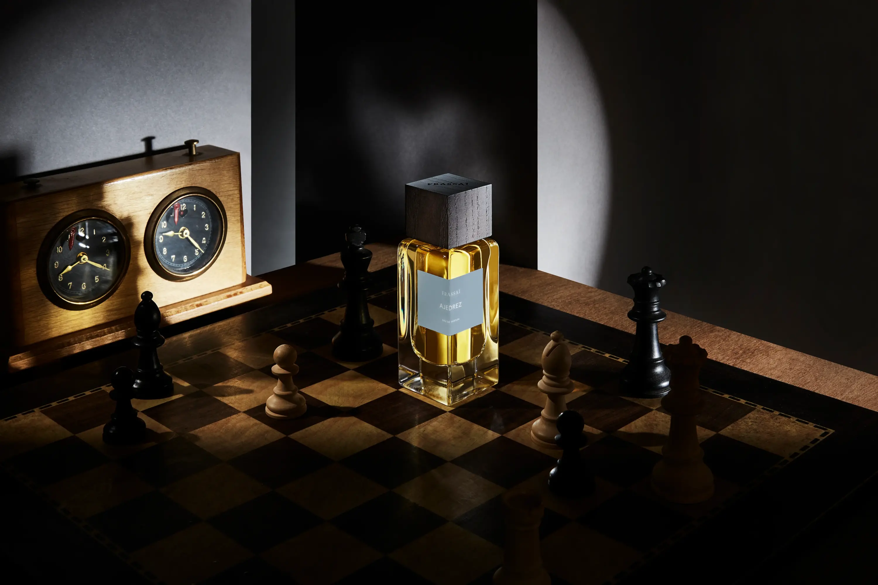 Ajedrez by Frassaï: Chess, a Lifetime Ago ~ Fragrance Reviews