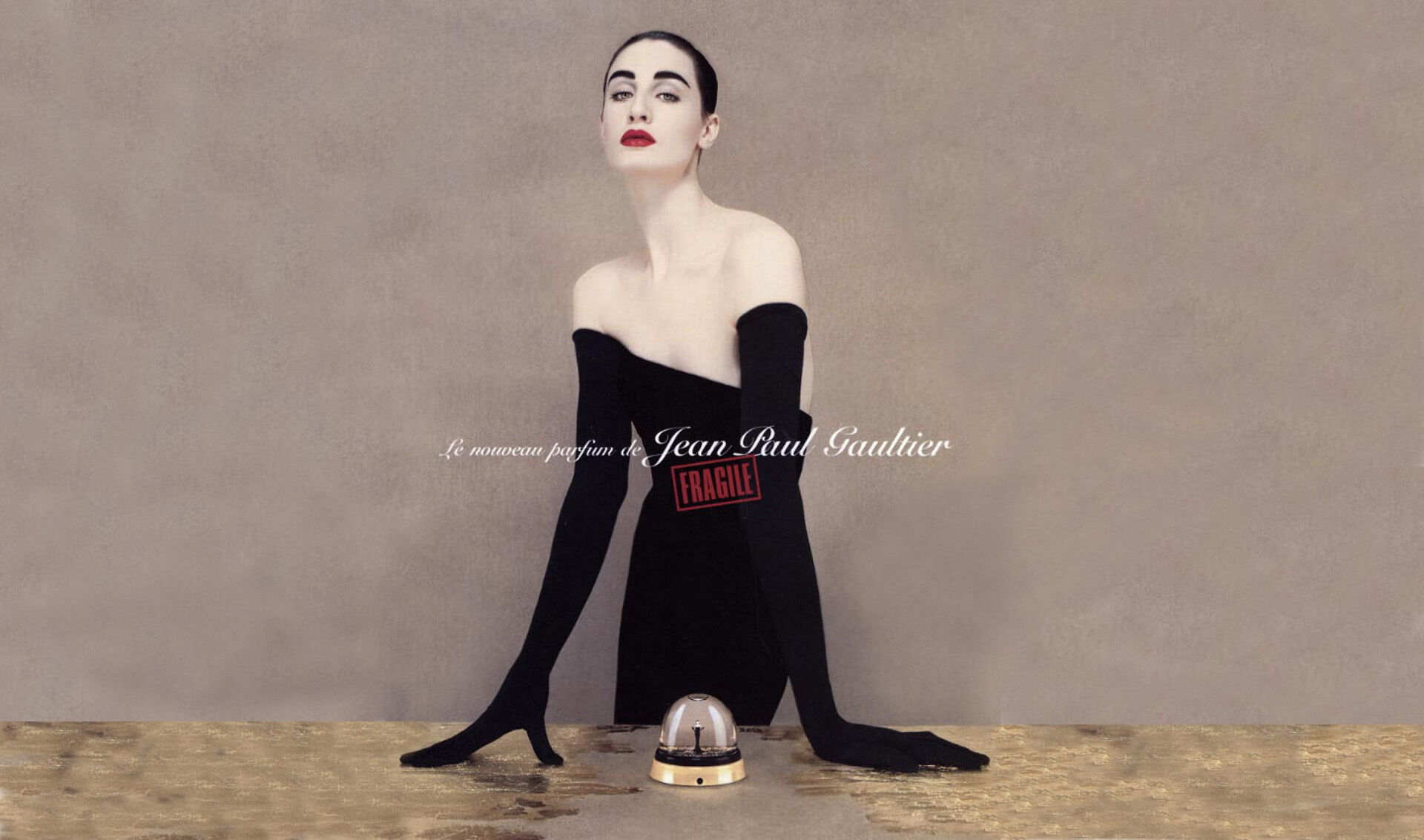 Fragile Jean Paul Gaultier: запах парфюмерного магазина 2000-х ...