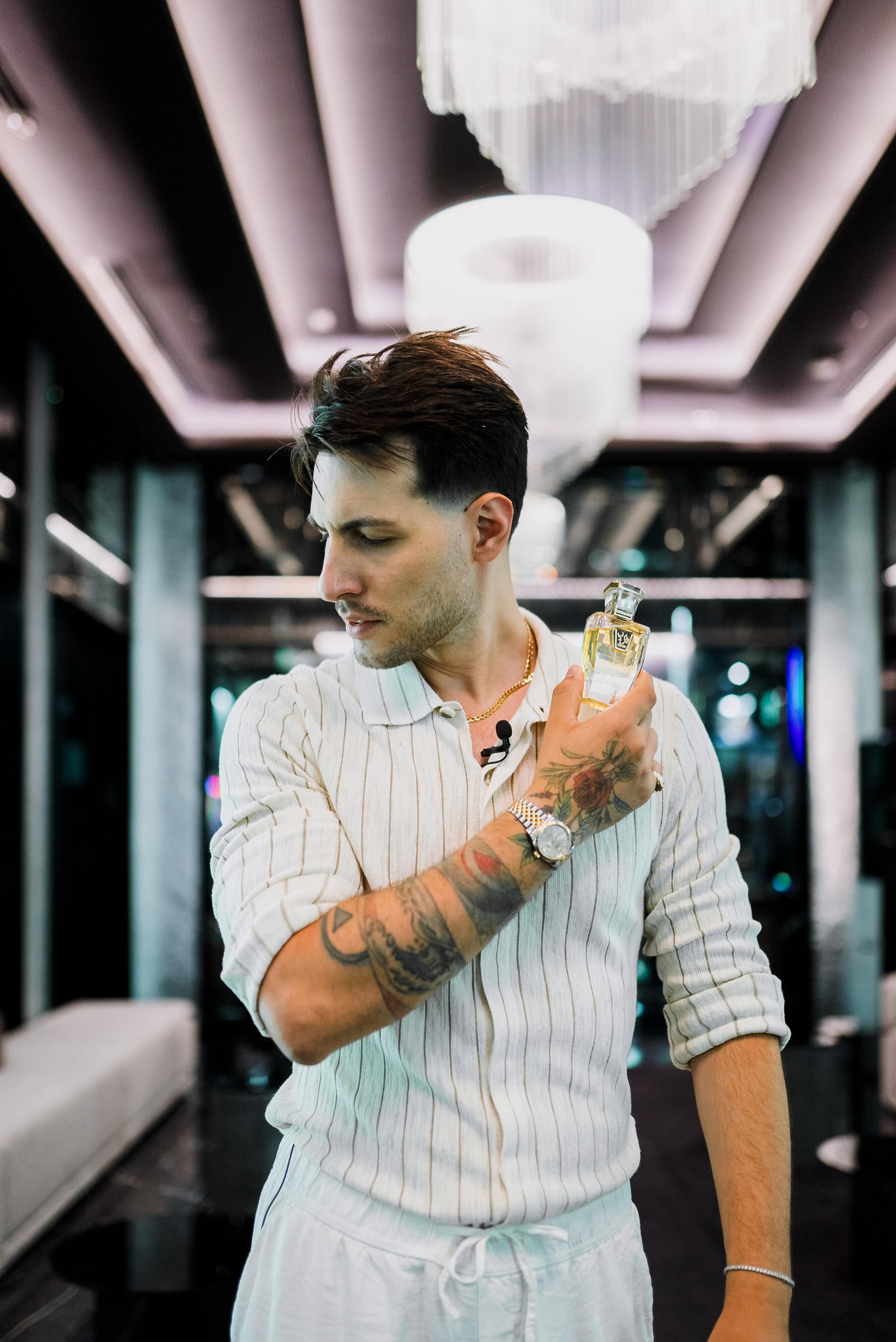 Alex Perfume, un'intervista con l'influencer ~ Interviste