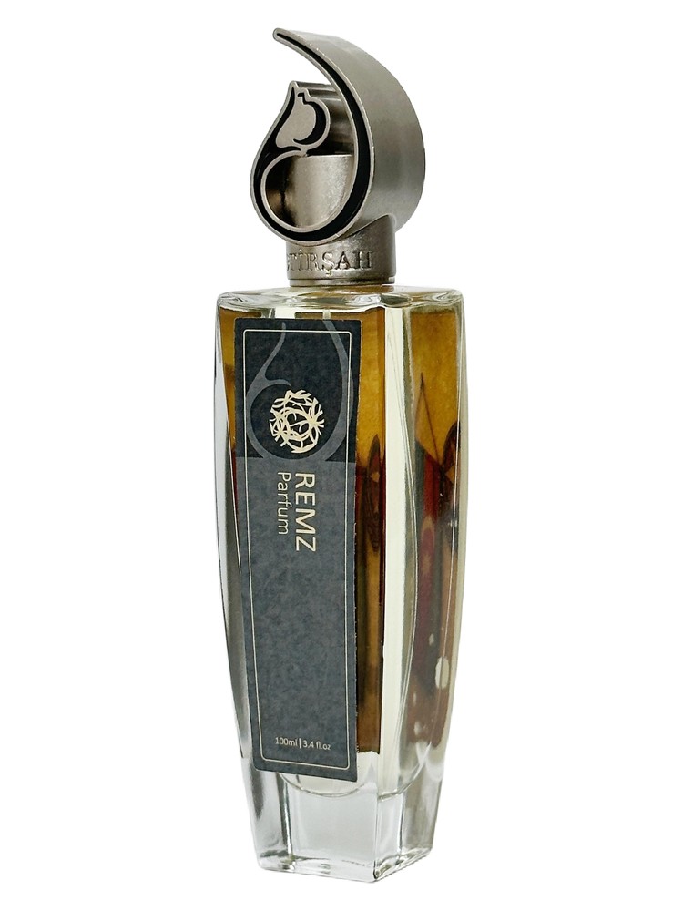 Remz Etirshah cologne - a new fragrance for men 2025