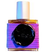 Wood barrel perfume ingredient, Wood barrel fragrance and essential oils