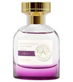 Parfumeur Senior Alexandra Carlin