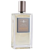 Parfumeur Senior Alexandra Carlin