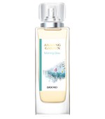 Parfumeur Senior Alexandra Carlin