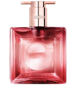 Iconic Paris Hilton perfume - a new fragrance for women 2025