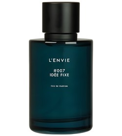 Senior Perfumer Isaac Sinclair