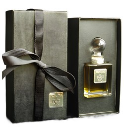 Black Locust perfume ingredient, Black Locust fragrance and essential ...