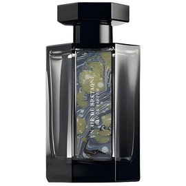 Calone perfume ingredient, Calone fragrance and essential oils