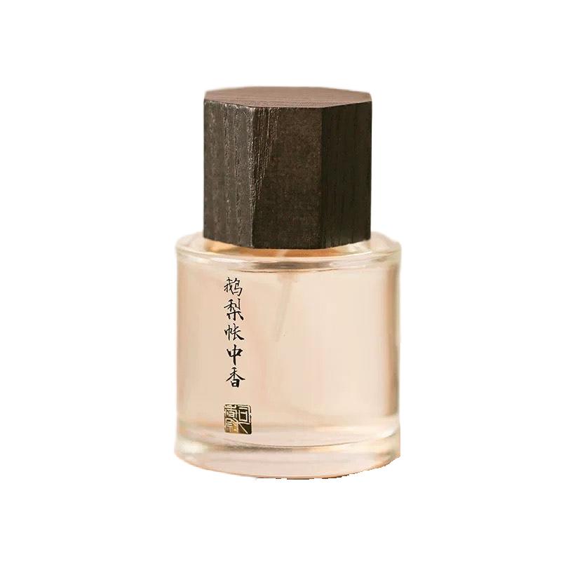 E Li Zhang Zhong Xiang 鹅梨帐中香 Sixiangwei 司香尉 perfume - a fragrance for ...