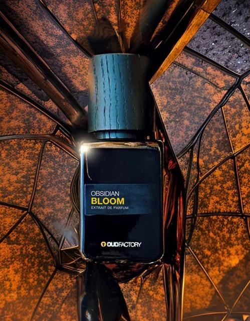 Obsidian Bloom Oud Factory fragancia - una nuevo fragancia para Hombres y Mujeres 2025