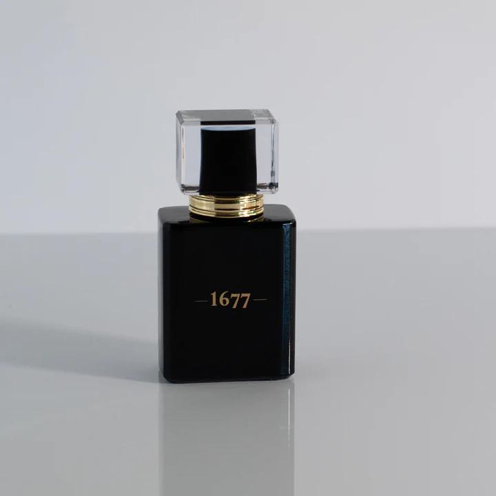Gentlemen 1677 Lady Primrose ماء كولونيا - a fragrance للرجال 2022