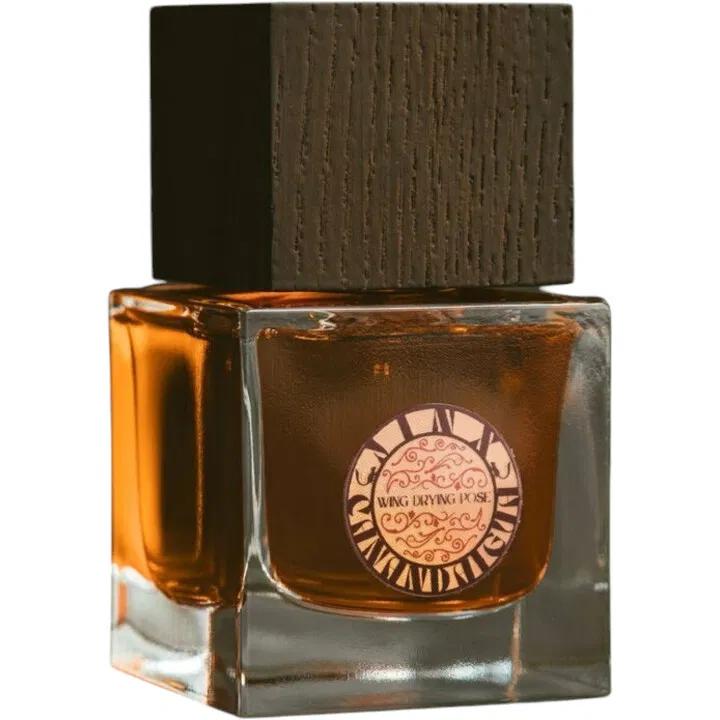 Wing Drying Pose V3 Kushui de Mai Jinx Smells 香水 - 一款 2024年 新的 中性 香水