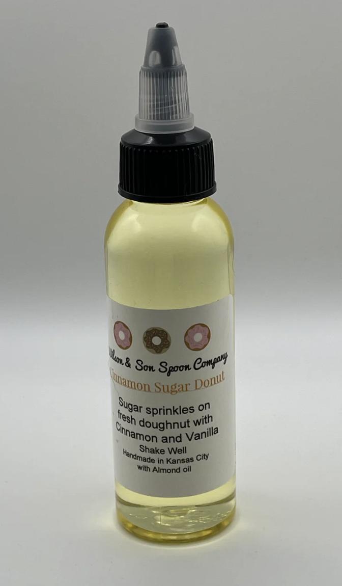 Cinnamon Sugar Donut Wilson and Son Spoon Co. - una fragranza unisex