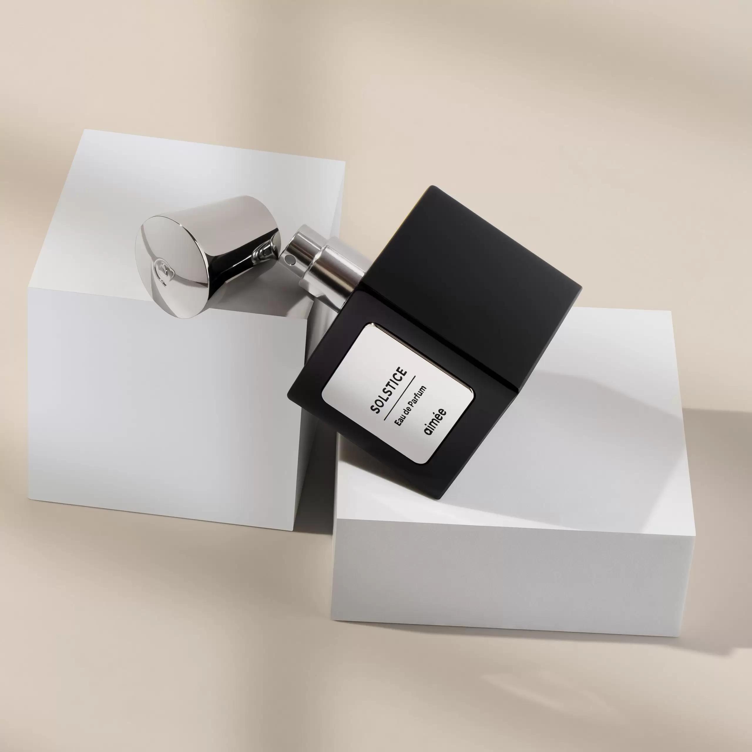 Solstice Aimée - una fragranza unisex