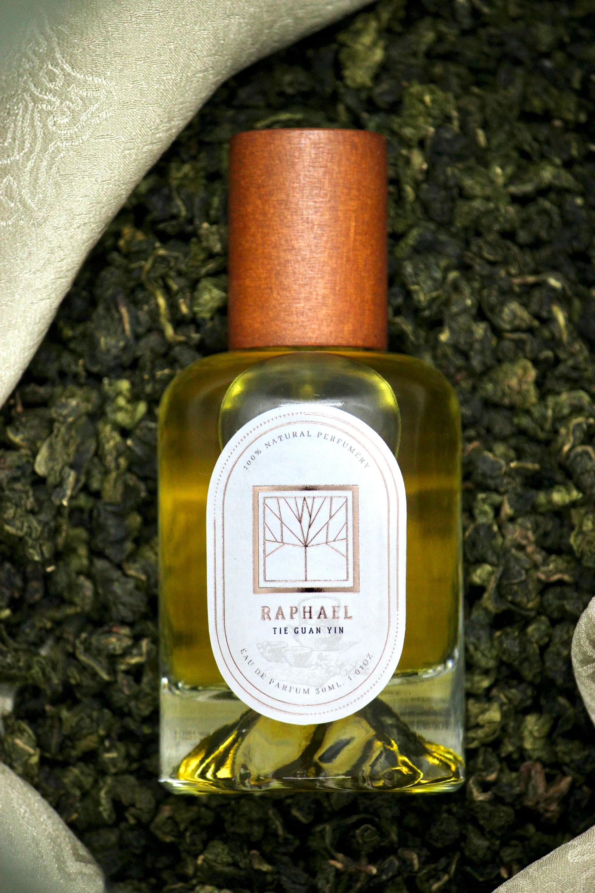 Tie Guan Yin Raphael Perfumery perfume - a fragrance for women and men 2023