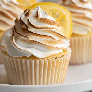 Bake Akro perfume - a new fragrance for women and men 2023