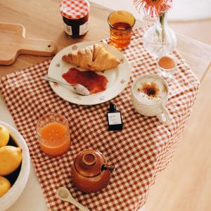 Croissant Café Versatile Paris perfume - a new fragrance for women and ...