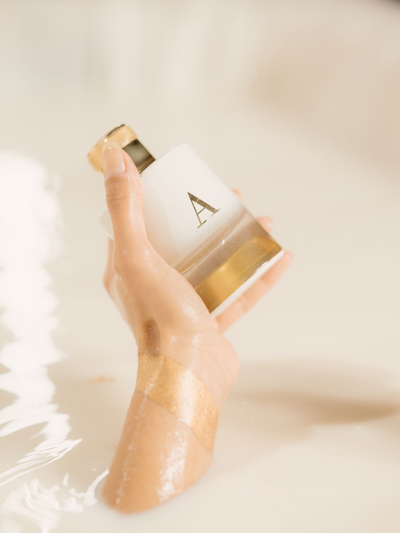 A Pantheon Roma perfume - a new fragrance for women and men 2023