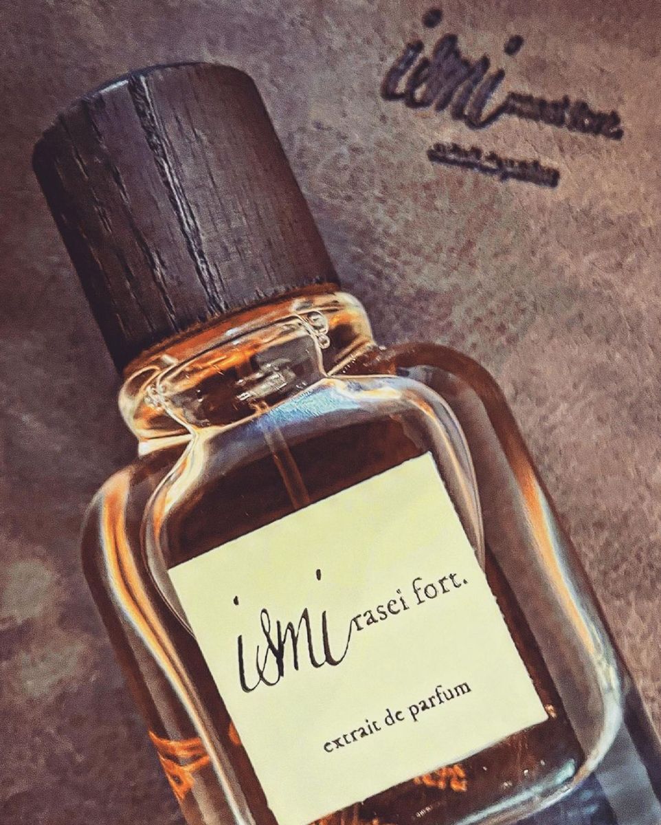 Ismi Rasei Fort perfume - a new fragrance for women and men 2023