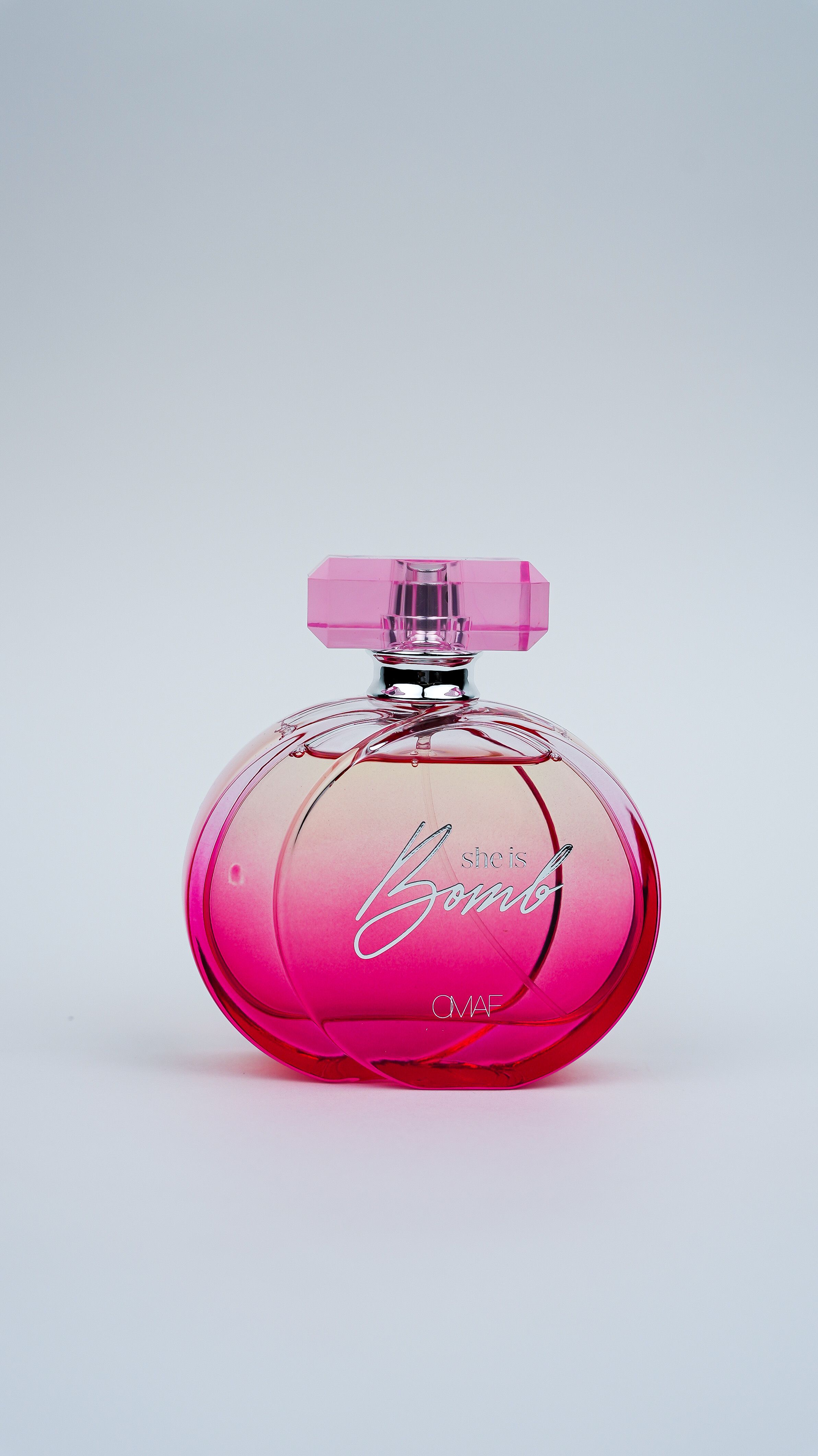 She is Bomb OMAF άρωμα - ένα άρωμα για γυναίκες 2023