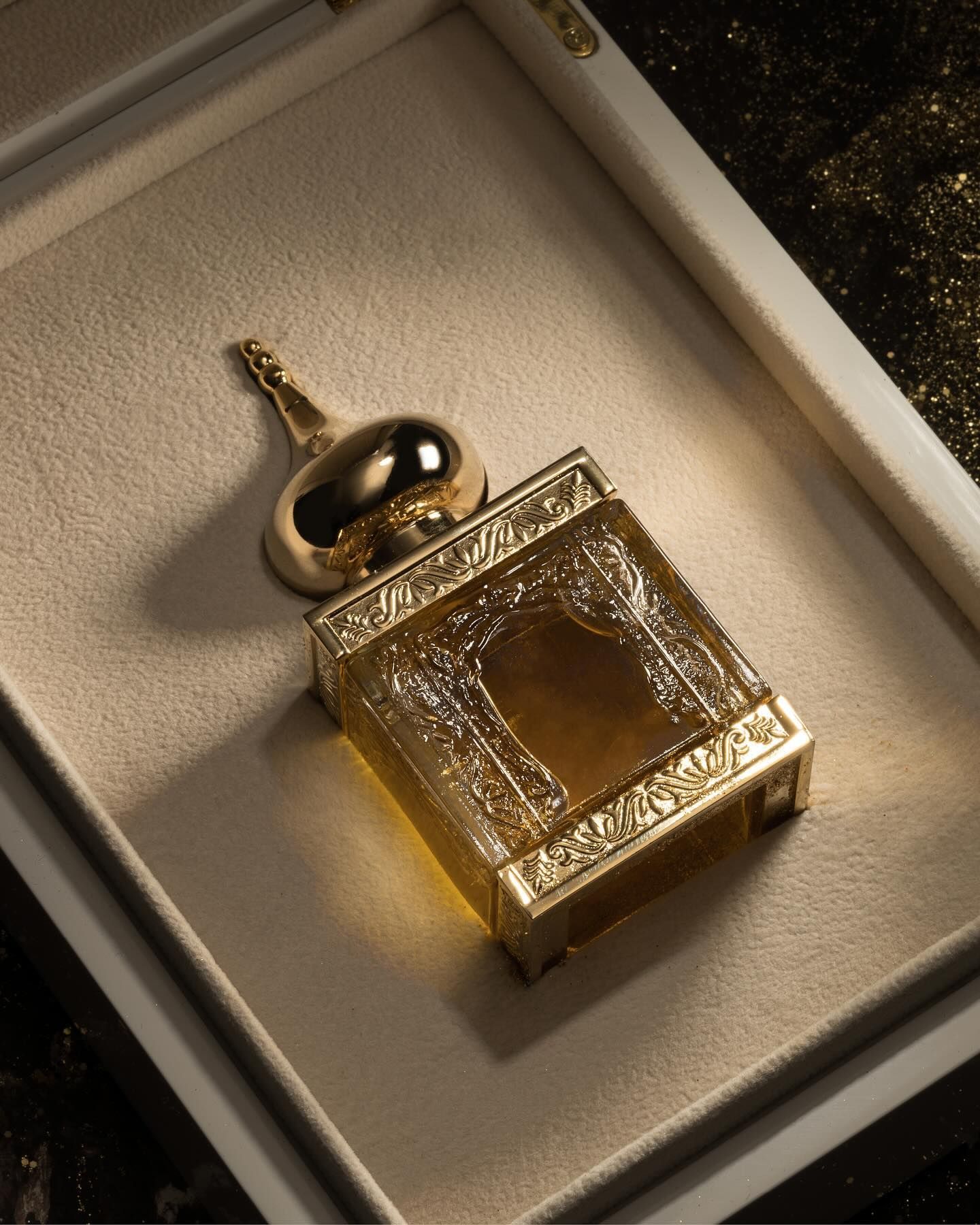 Cristal & Gold Woman Amouage perfume - a new fragrance for women 2023