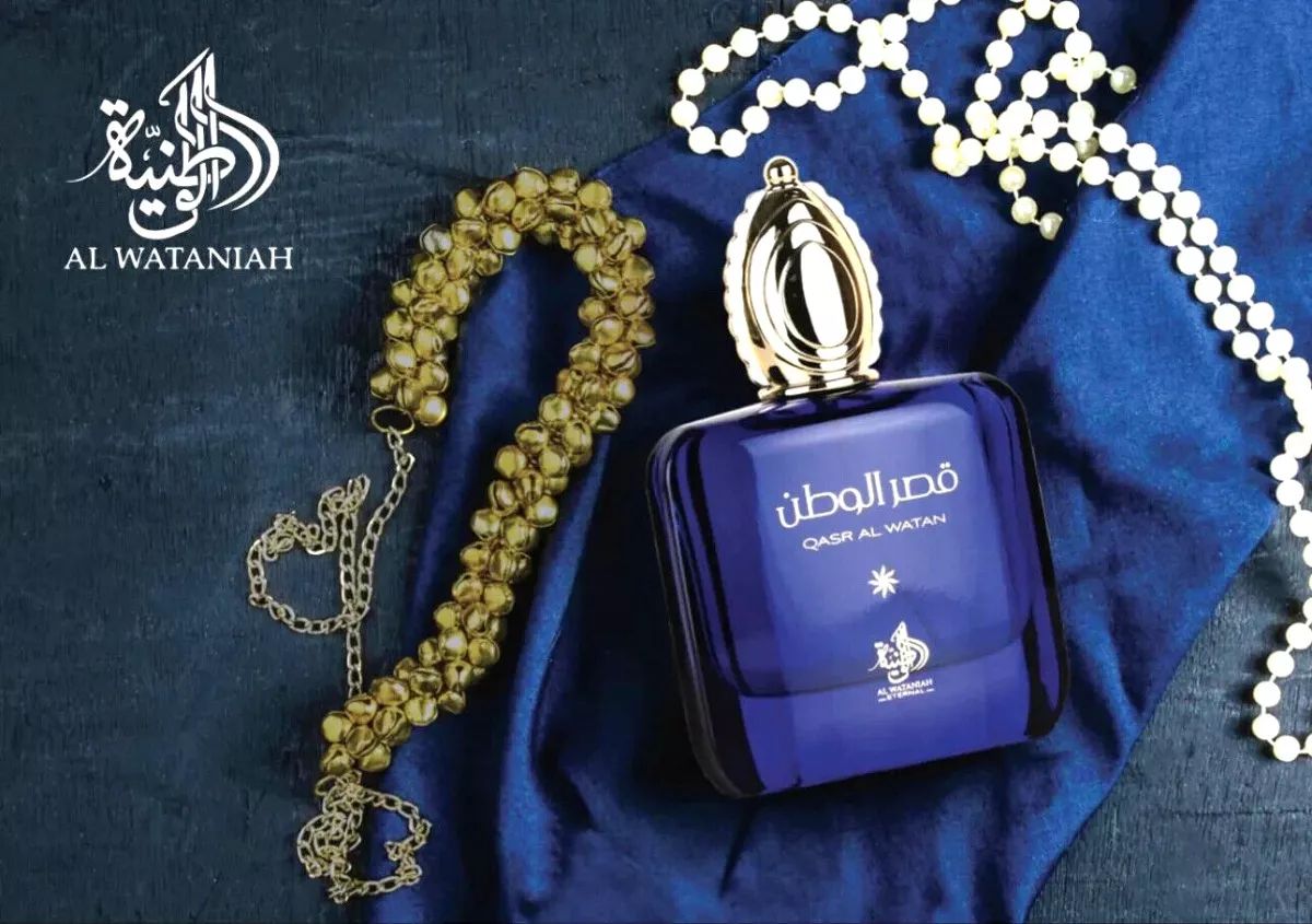 Qasr Al Watan Al Wataniah сүрчиг - a сүрчиг эмэгтэй 2022