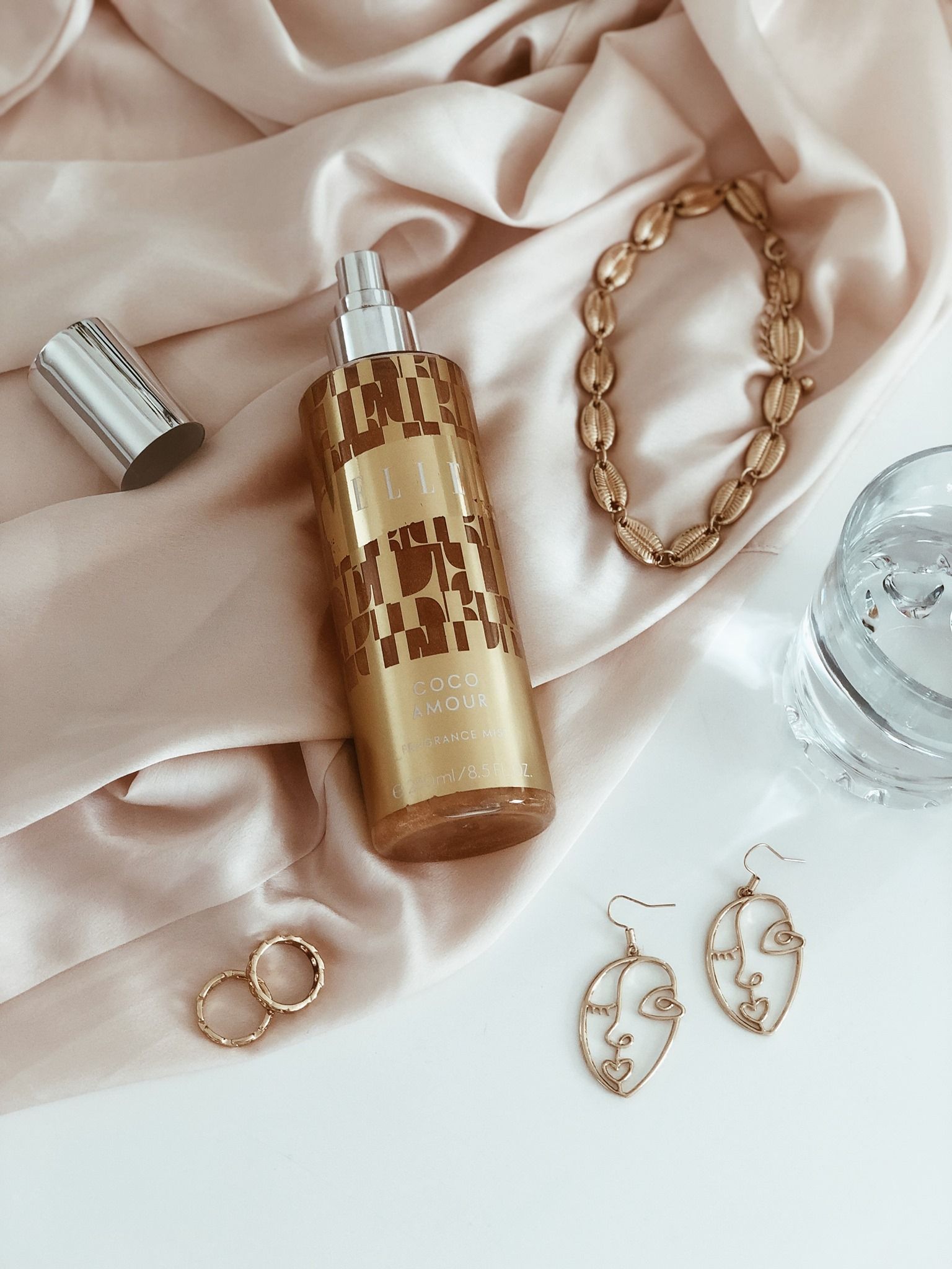 Coco Amour Elle fragancia - una fragancia para Mujeres 2019