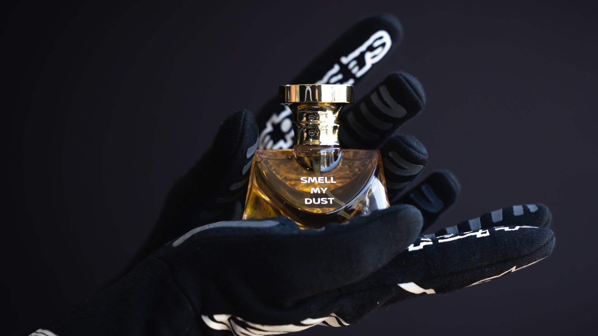 Smell My Dust Nissan perfume - a new fragrance for women and men 2024