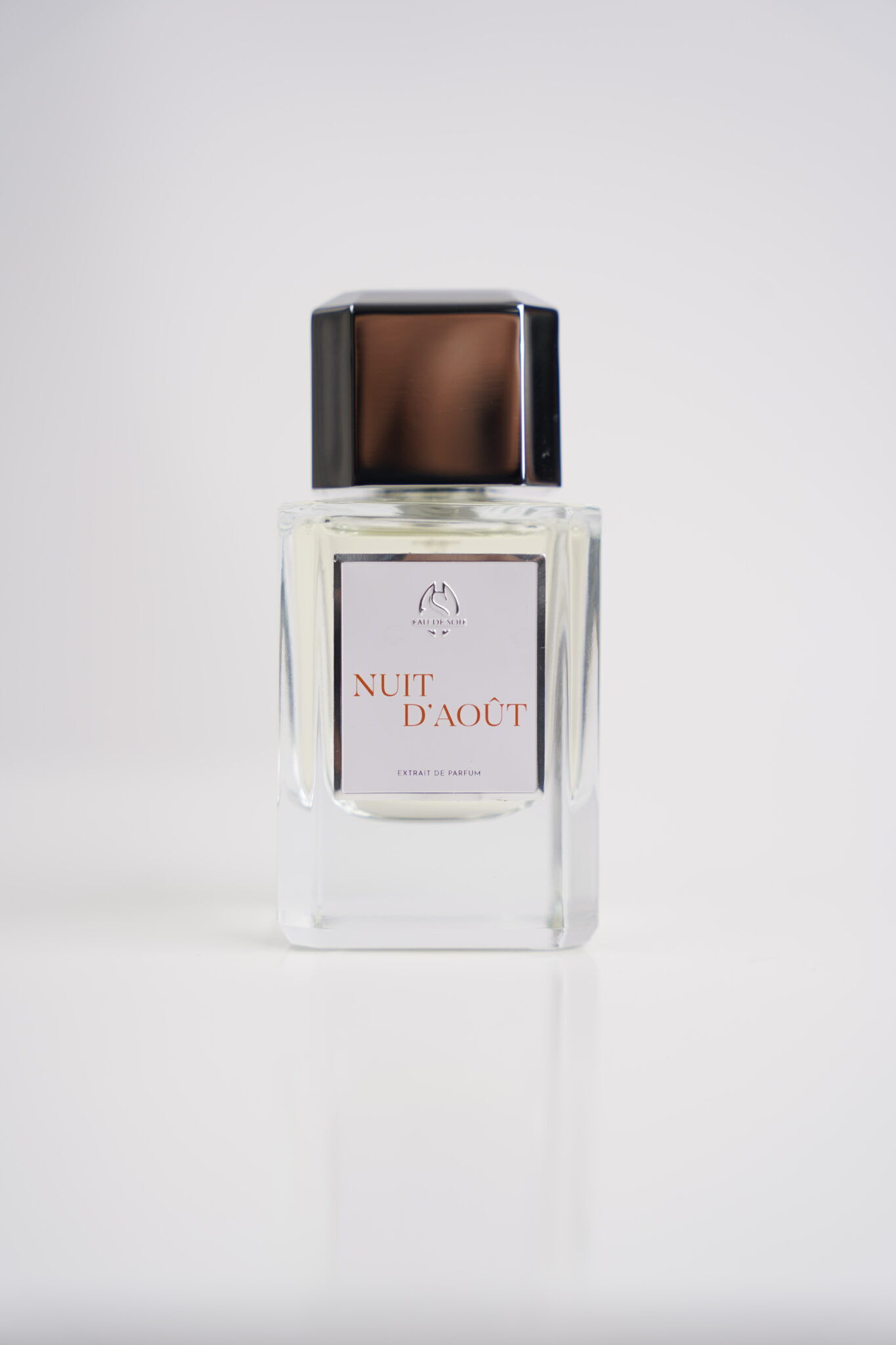 Nuit d'Aout Eau De Soie perfume - a fragrance for women and men 2022
