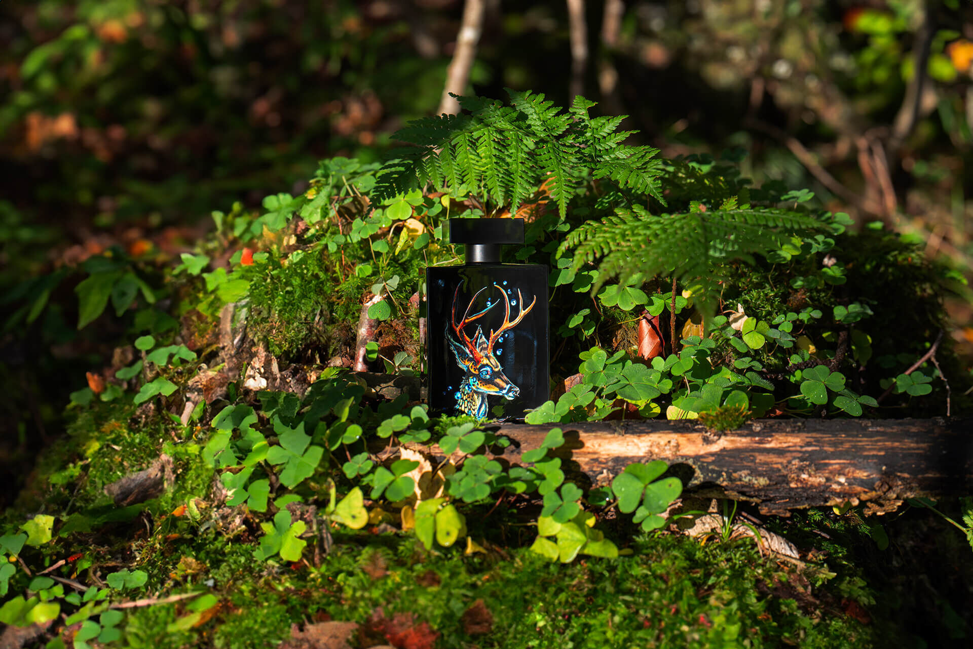 Deer Guide Simone Paris perfume - a novo fragrância Compartilhável 2024