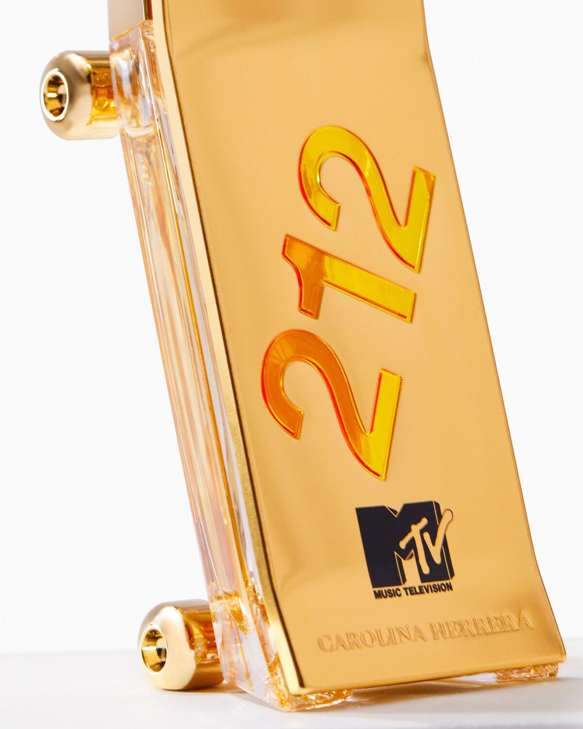 212 Heroes MTV Carolina Herrera cologne - a new fragrance for men 2024