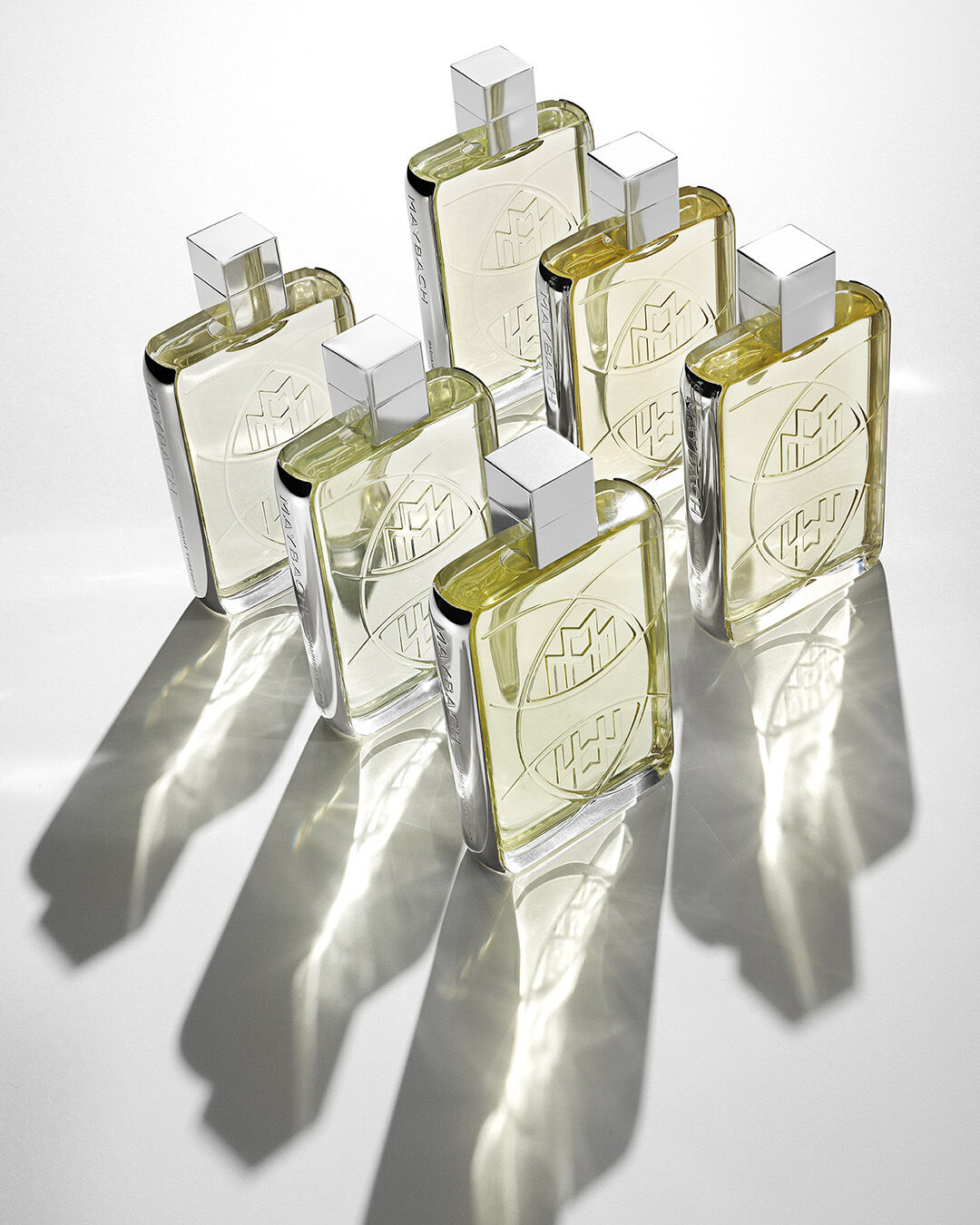 Charismatic Rose Maybach perfume - a novo fragrância Compartilhável 2024