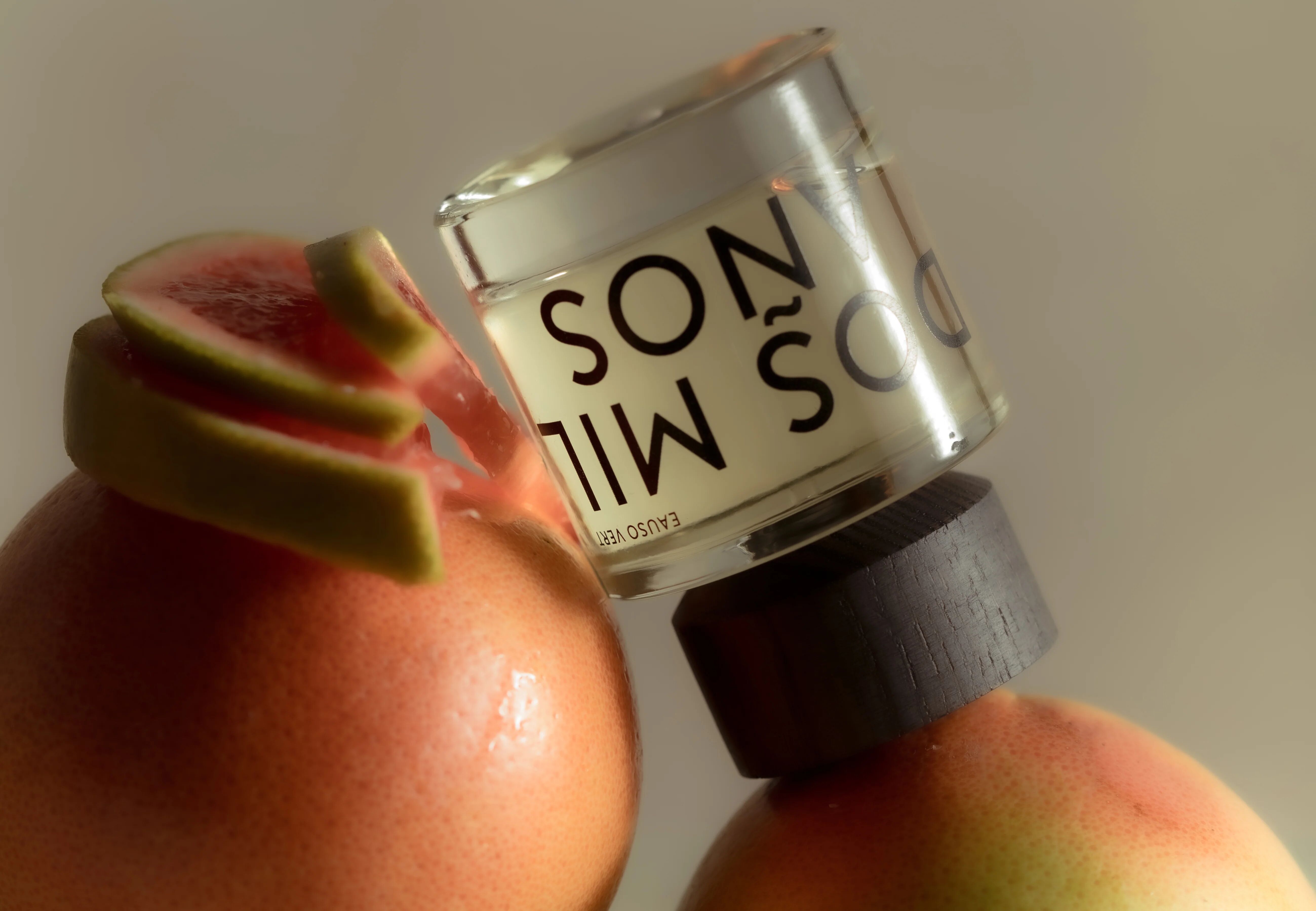 Dos Mil Años EAUSO VERT عطر - a جديد fragrance للجنسين 2024